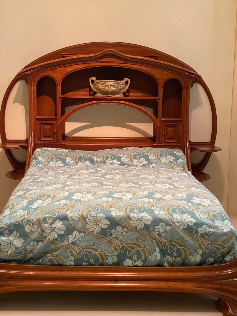 Hector Guimard and Art Nouveau at the Musee d’Orsay, Paris | get back ...
